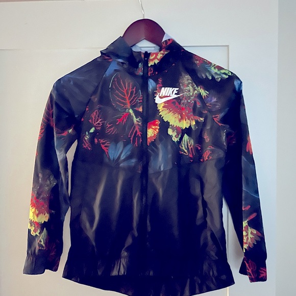 Nike | Jackets & Coats | Girls Nike Sportswear Windrunner Floral | Poshmark